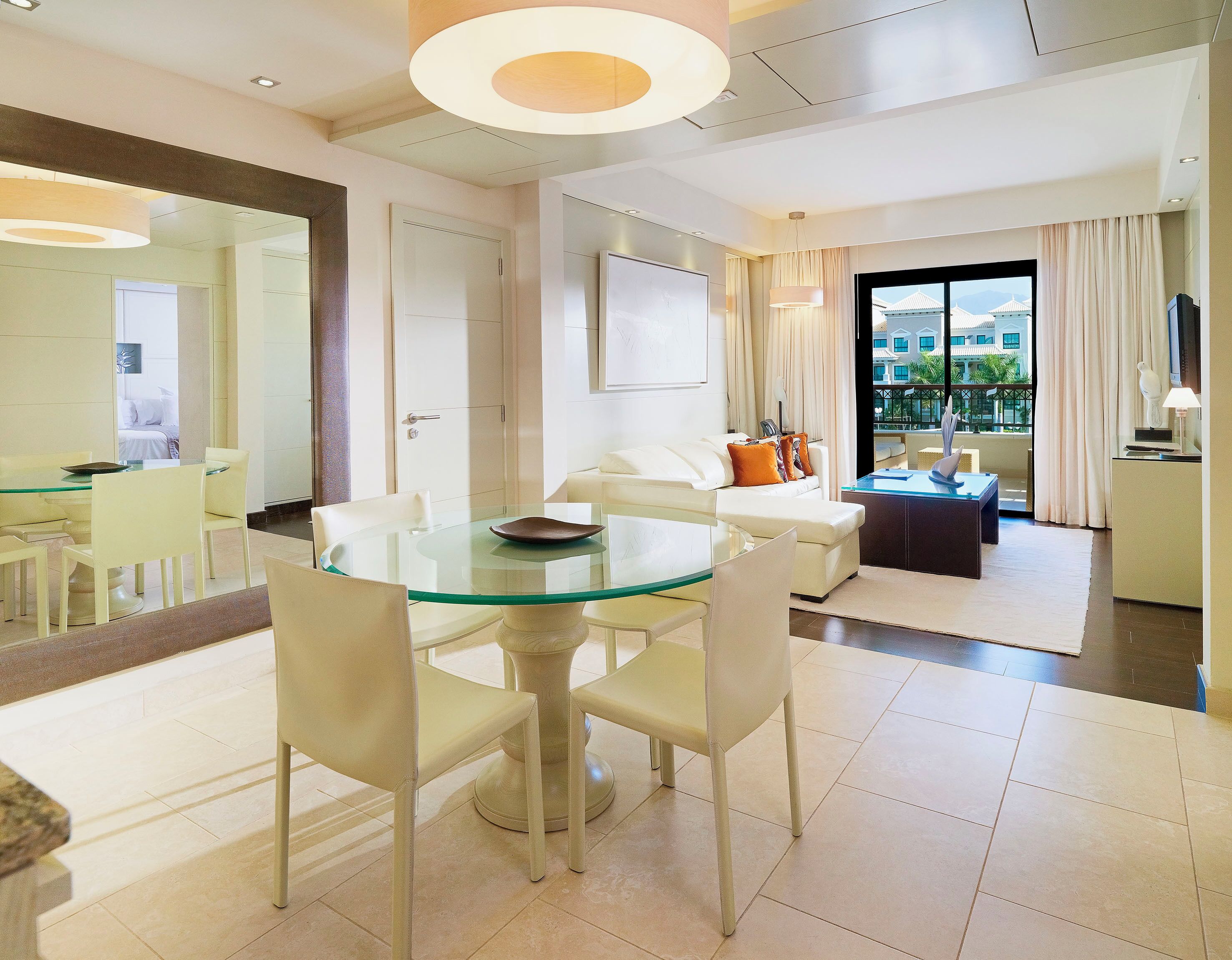 Red Level Master Suite 2 Bedrooms Resort View | Roupa de alta qualidade, edredões de penas, minibar 