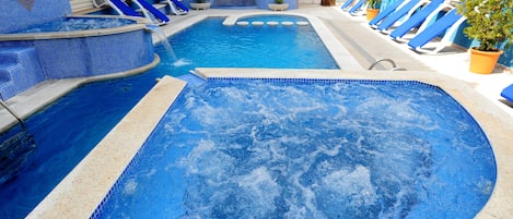 Banheira de hidromassagem exterior