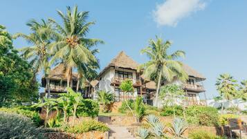 Quarto superior (With No Sea View, Bahari) | Terraço/pátio