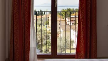 Quarto casal ou duplo, vista para o lago | Vista para o lago