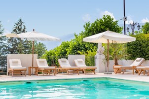 Piscina exterior sazonal 