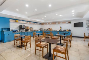 Pequeno-almoço completo incluído 