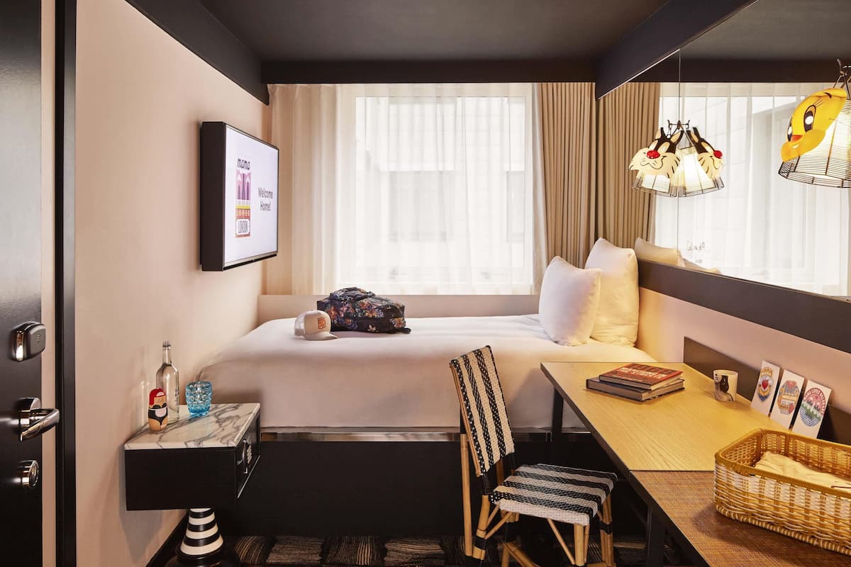 Quarto, 1 cama individual (Small Mama) | Roupa de alta qualidade, cofre no quarto, secretária