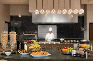 Café da manhã, almoço e jantar