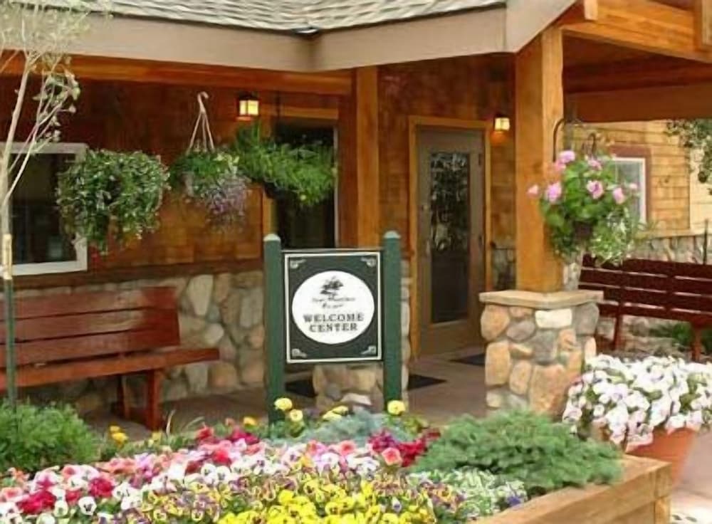 Swan Mountain Resort - Silverthorne, CO