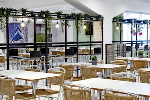 Café da manhã continental diário (DKK 110 por pessoa)