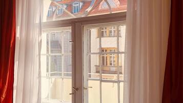 Roupa hipoalergénica, cortinas/cortinados opacos