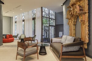 Bar na cobertura, ao ar livre, aberto todos os dias