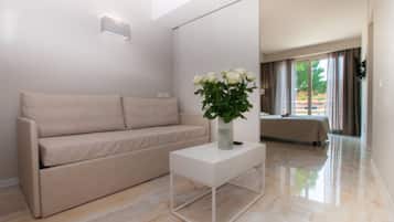 Quarto casal júnior, terraço, no jardim | 1 quarto, frigobar, cofres nos quartos, cortinas blackout
