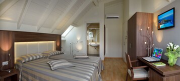 Cofre no quarto, secretária, quartos insonorizados 