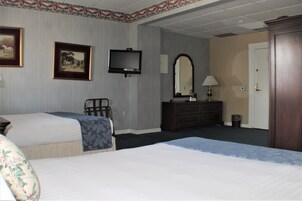 Quarto Deluxe, 2 camas queen-size | Roupa de alta qualidade, com decoração personalizada 