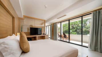 Grand Seaview Suite | 1 quarto, roupa de alta qualidade, minibar, cofre no quarto