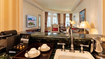 Suite Club | Sala | Televisor