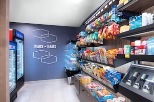 Snack-bar