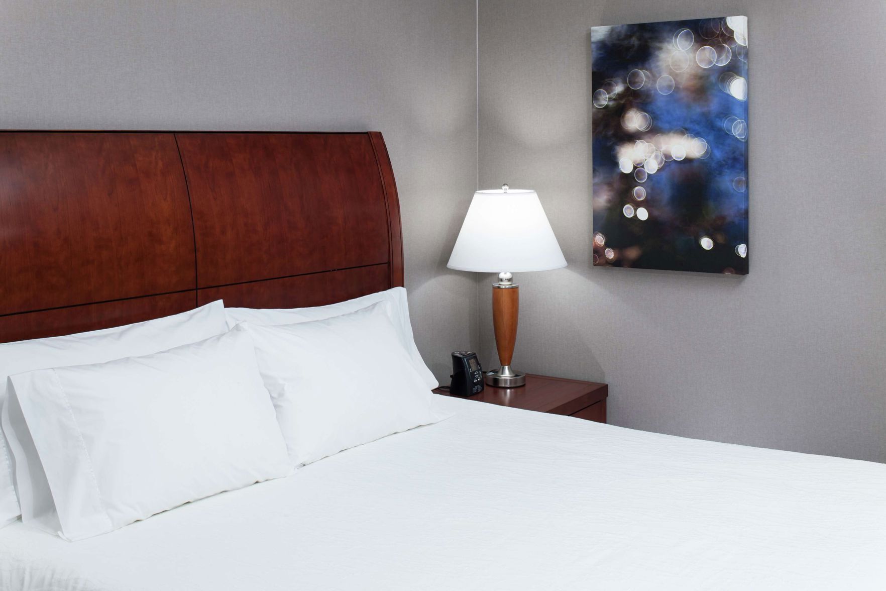Roupas de cama premium, edredons de pluma, camas com colchões pillow-top