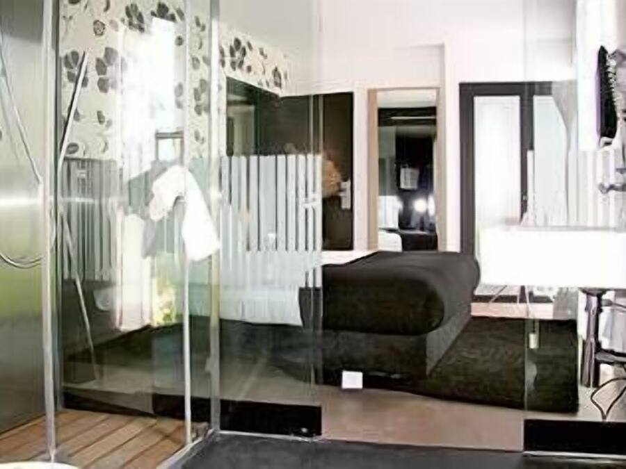 Cofre no quarto, secretária, quartos insonorizados, Wi-fi grátis
