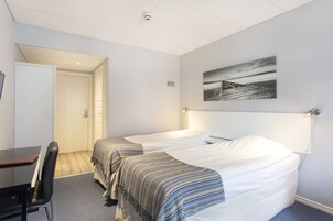 Quarto duplo | Roupas de cama antialérgicas, individualmente decorados