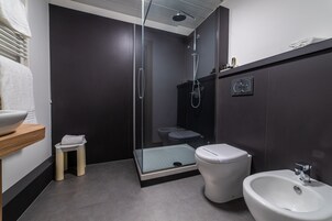 Suite Júnior | Roupa de alta qualidade, edredões de penas, minibar, cofre no quarto 