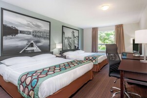 Quarto standard (2 King Beds) | Roupas de cama antialérgicas, escrivaninha, cortinas blackout