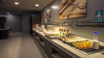 Buffet de pequeno-almoço