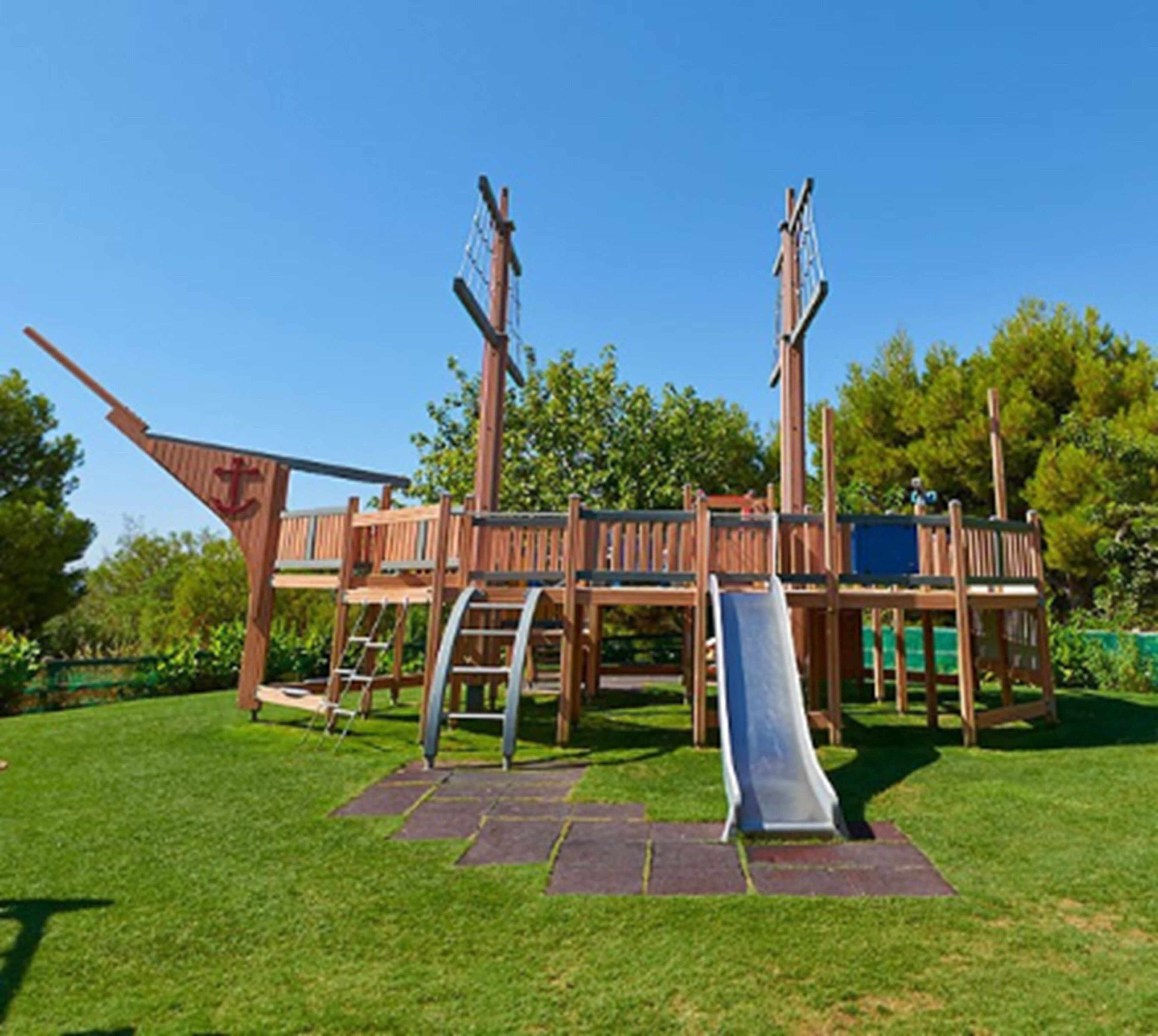 Área de recreio para crianças (ao ar livre)