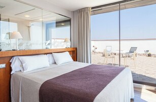 Quarto Premium, banheira de hidromassagem grande (terraza 603) | Cofre no quarto, secretária, Wi-fi grátis, roupa de cama fornecida 