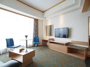 Suite Deluxe | Sala | Televisor LCD 