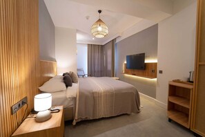 Quarto casal luxo | Roupas de cama premium, frigobar, cofres nos quartos