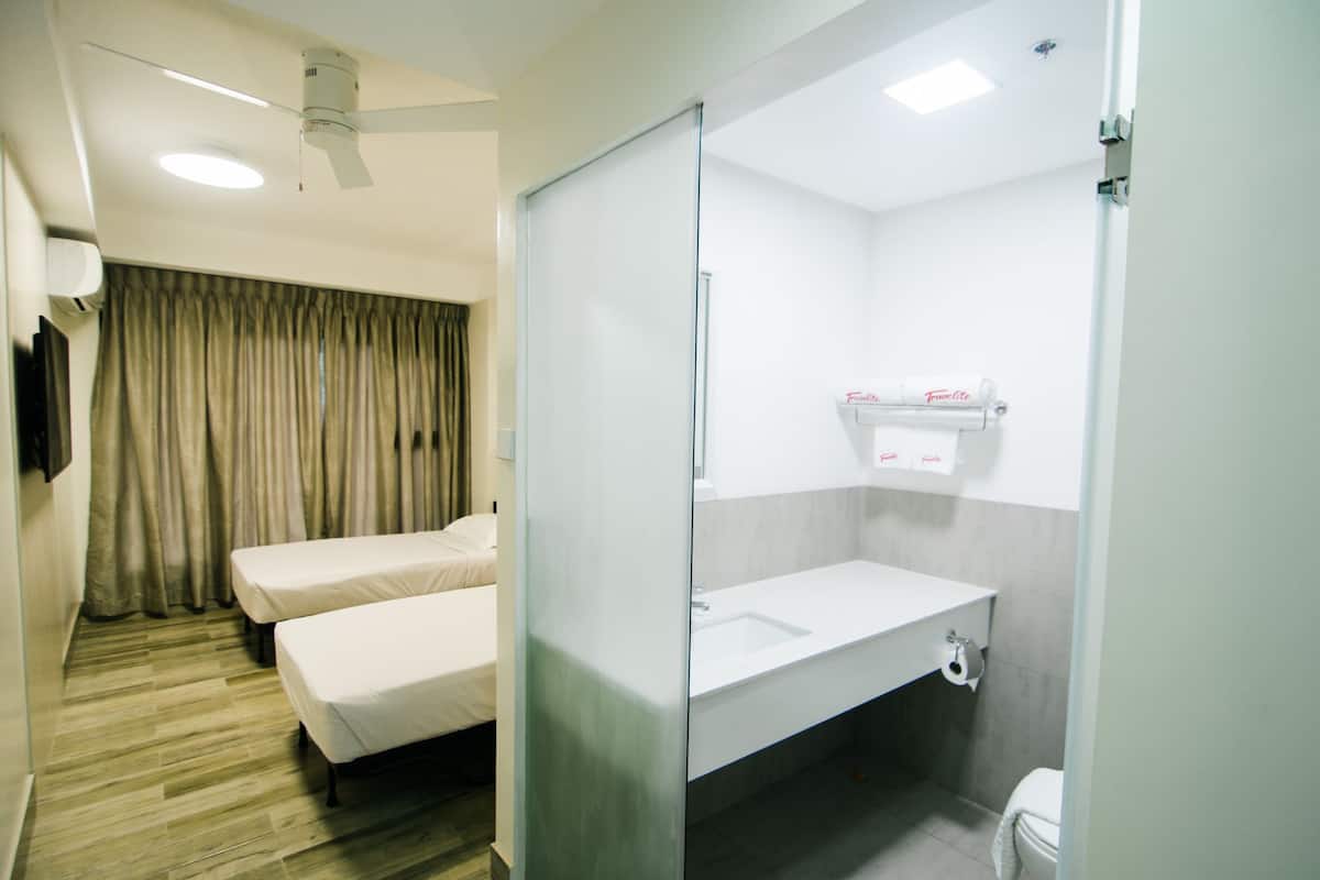 Quarto Standard | Secretária, camas desdobráveis, Wi-fi grátis, roupa de cama fornecida 