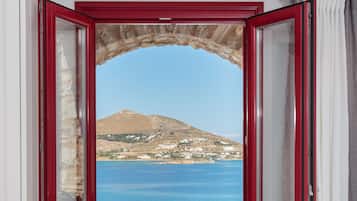 Quarto casal, vista para o mar | 1 quarto, cofres nos quartos, escrivaninha, quartos à prova de som