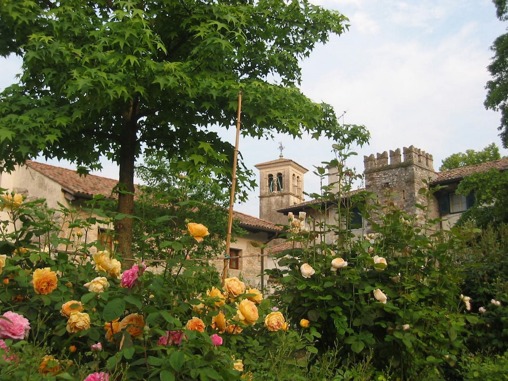 3. Idyllisch Huis Met Arcade En Tuin In Kasteel Nabij Zee, 1 Uur Van Venetië - Friuli-Venezia Giulia
