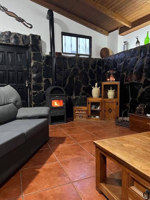 Casa Tipica Canaria Con Piscina Y Wifi En Las Montañas De Telde. - Canarias