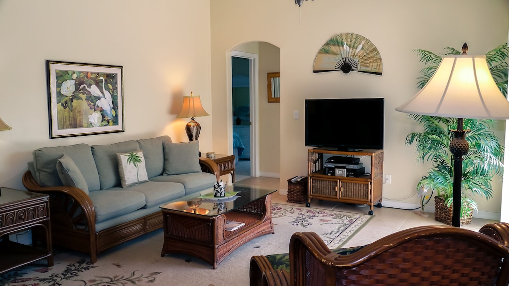 Herons Nest Beach House 4 Bed -Pool - 聖露西港