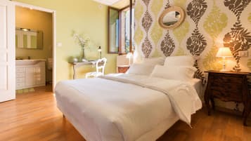 Quarto Duplo Standard | 1 quarto, roupa de alta qualidade, camas de colchão Select Comfort