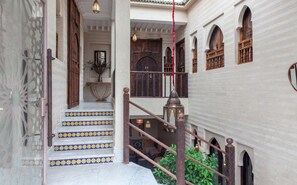 Entrada (vista interior)