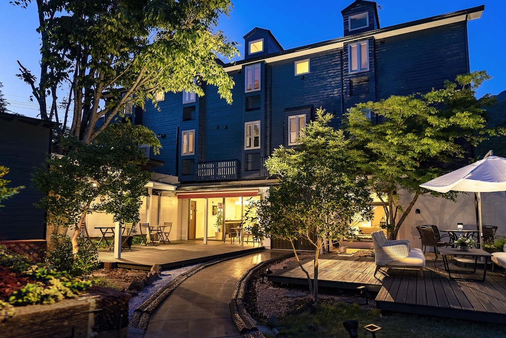 Etavia Yufuin Kinrinko - Japan