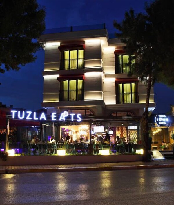 Tuzla Town Hotel - Kurtköy