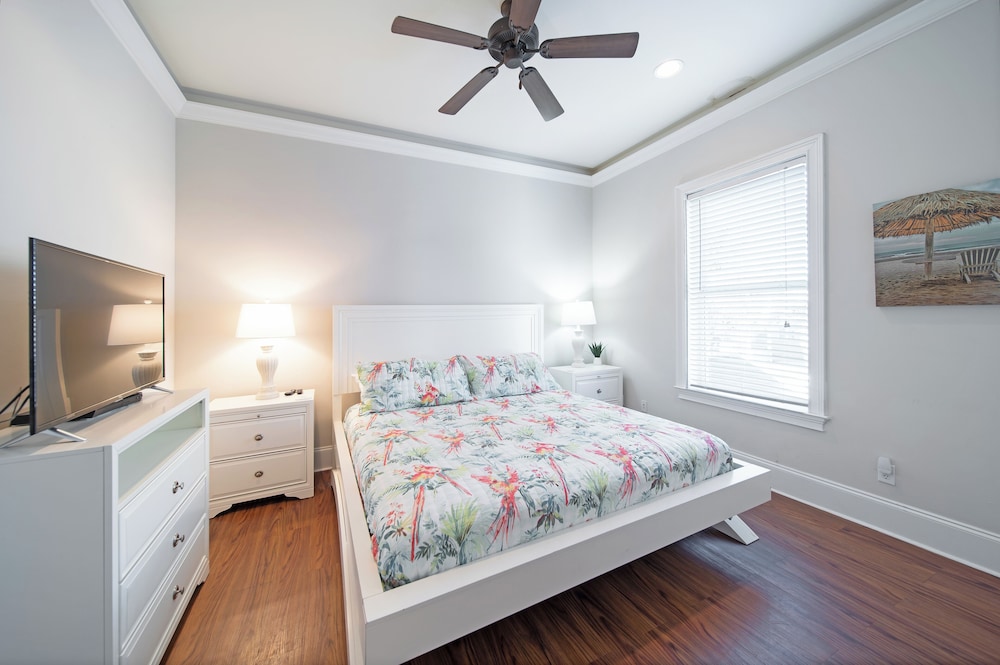 Beautiful Pool! Pet Friendly! - Miramar Beach