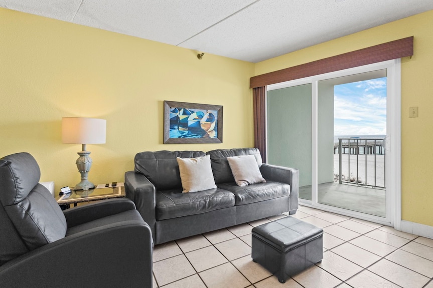 Million Dollar View From Your Balcony! - 奧蘭治海灘