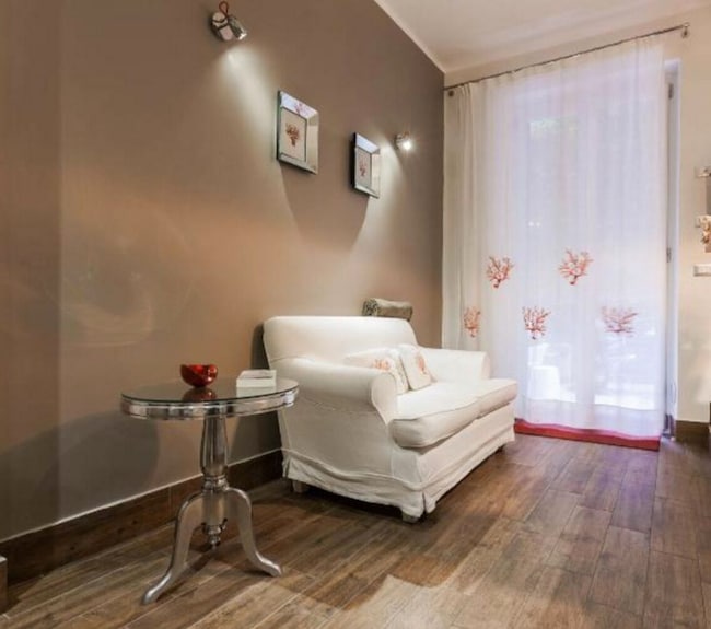 Lily's: Terrasse, Pres Du Centre Ville, Park - Ligurie