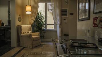 TV de ecrã plano, filmes pagos