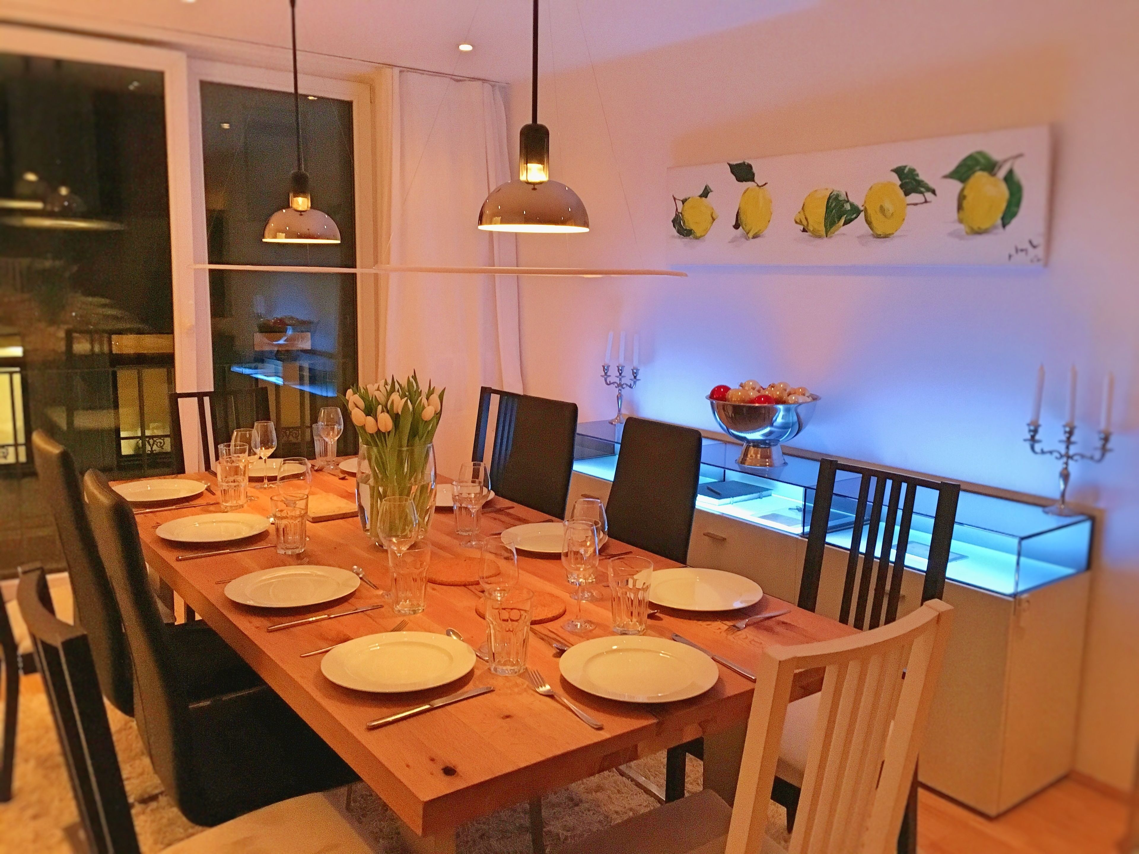 Apartamento superluxo, 2 quartos, acessível, sacada | Opções para refeição no quarto