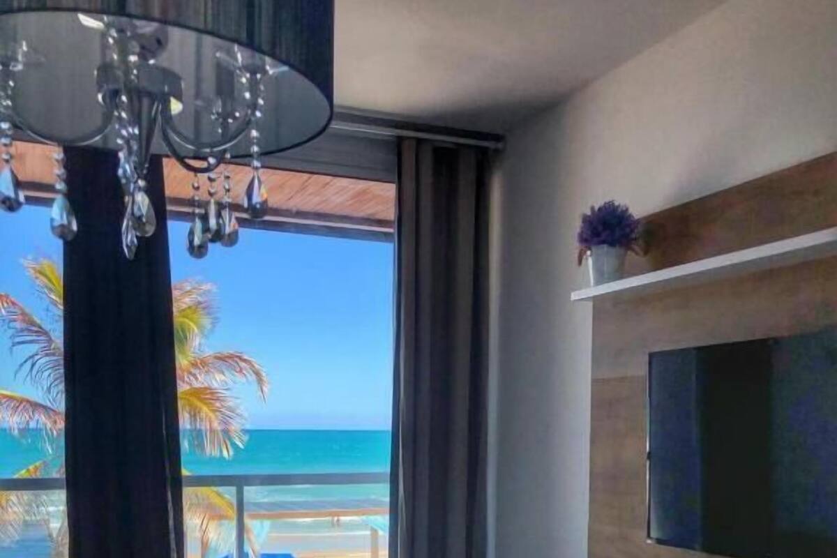 Minibar, cortinas/cortinados opacos, ferro/tábua de engomar