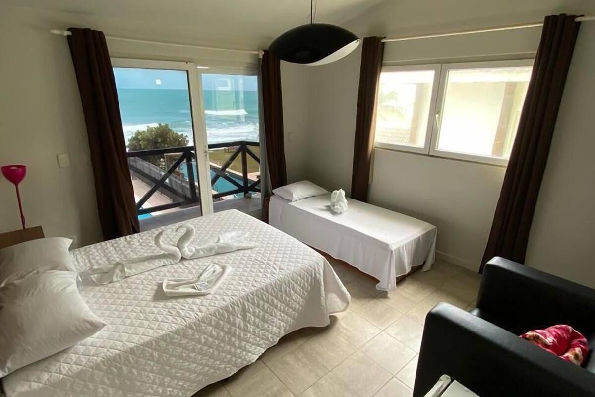 Minibar, cortinas/cortinados opacos, ferro/tábua de engomar