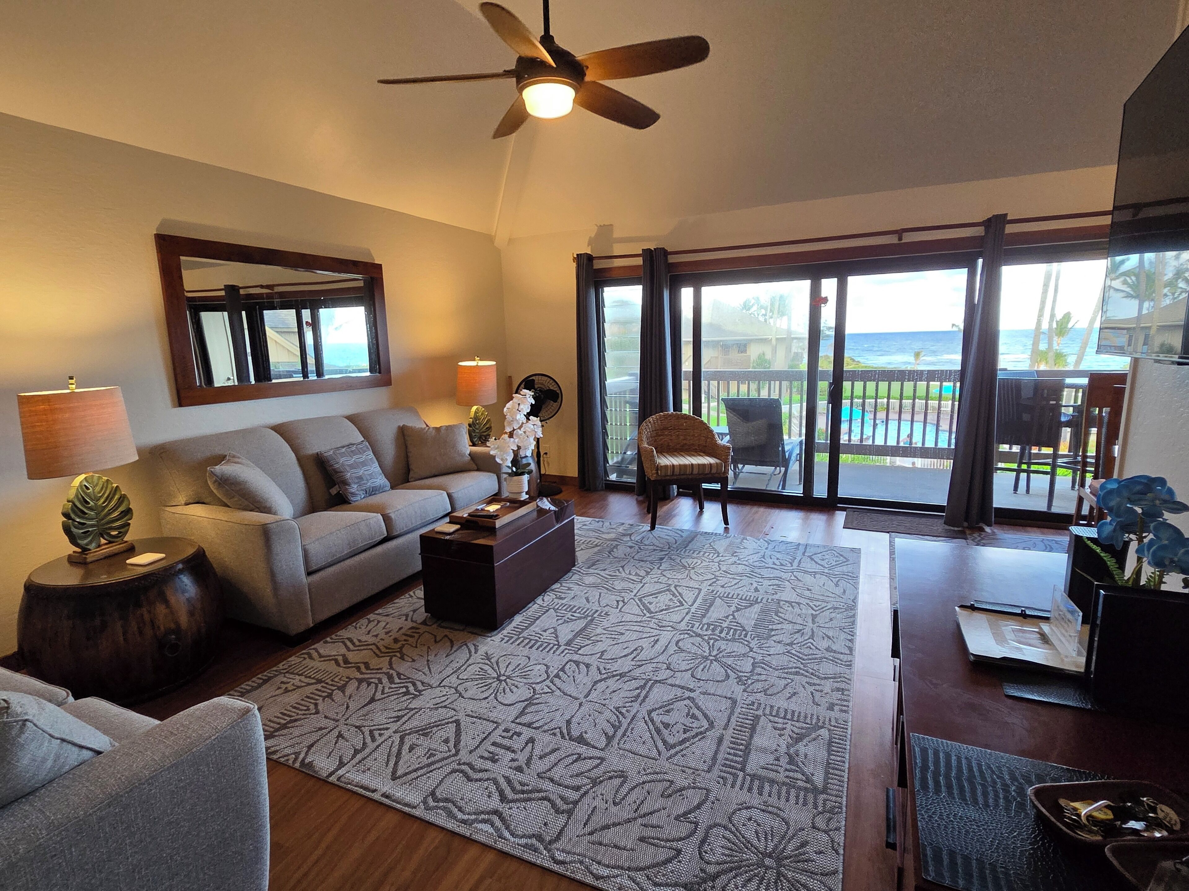 Kaha Lani # 304: Costa De Coco  Vista De La Salida Del Pacífico  1br / 1½b  Vista De Nivel Superior - Lihue, HI