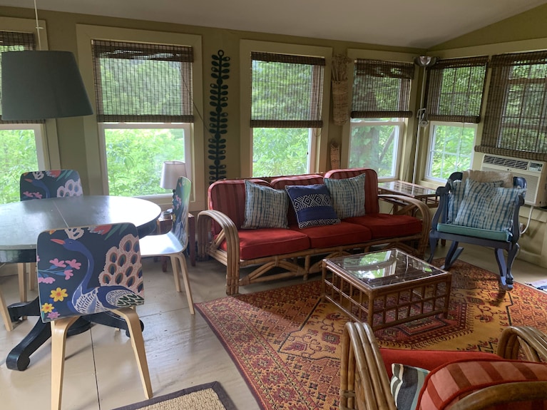 Rustic, Artsy & Cozy Getaway Cabin In Laurel Highlands- Minutes From Ligonier - Pennsylvania