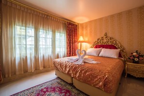 Quarto Duplo Deluxe | Minibar, Wi-fi grátis, roupa de cama fornecida