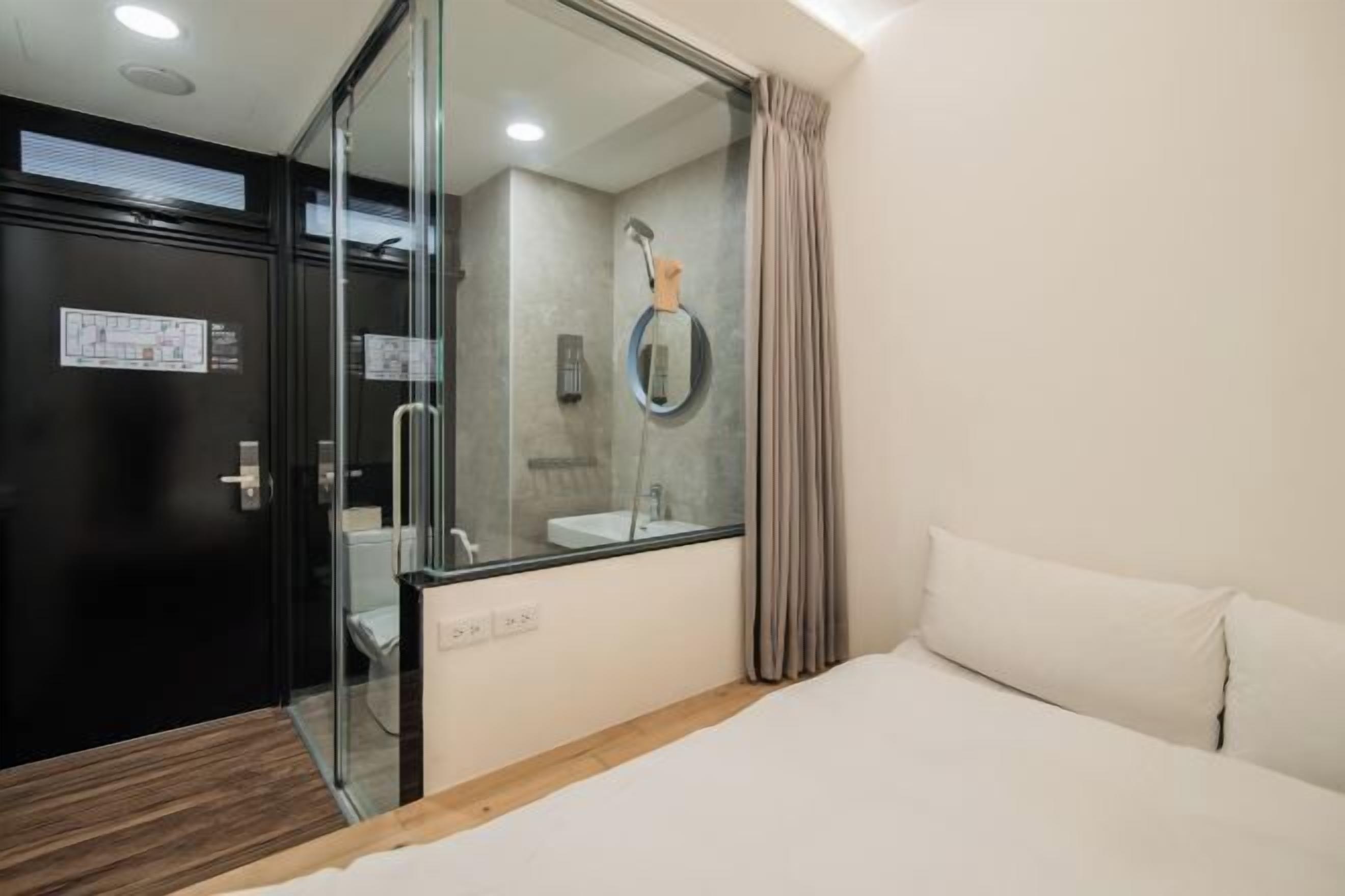 Wi-Fi de cortesia, roupa de cama