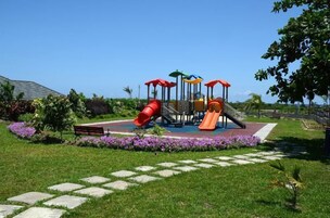 Área de recreio para crianças (ao ar livre)