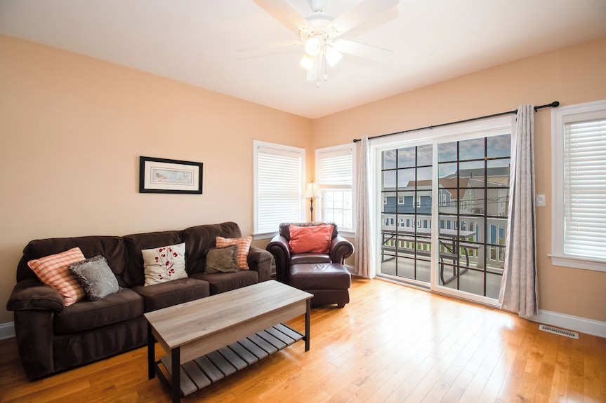 Wow! Low Low Rates Fall+winter!!! Pets Ok-no Pet Fee! - New Jersey